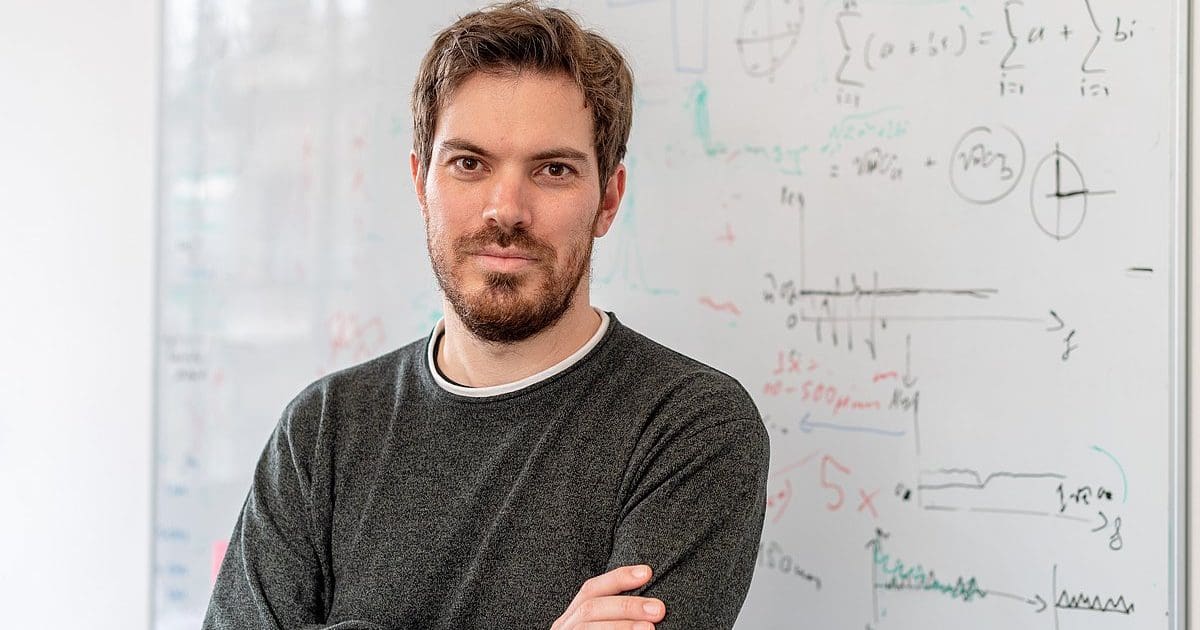 TUM Team Uses Radio Waves To Read Protein Quantum States