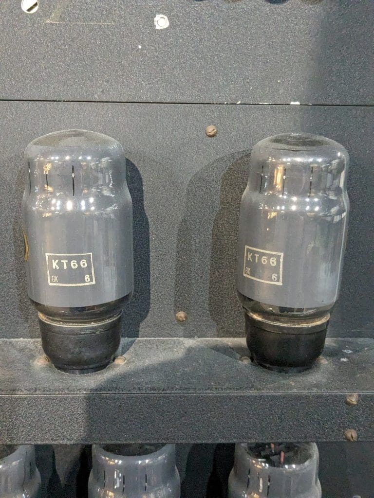 From Vacuum Tubes To Silicon Chips: The Evolution Of Computer Processing